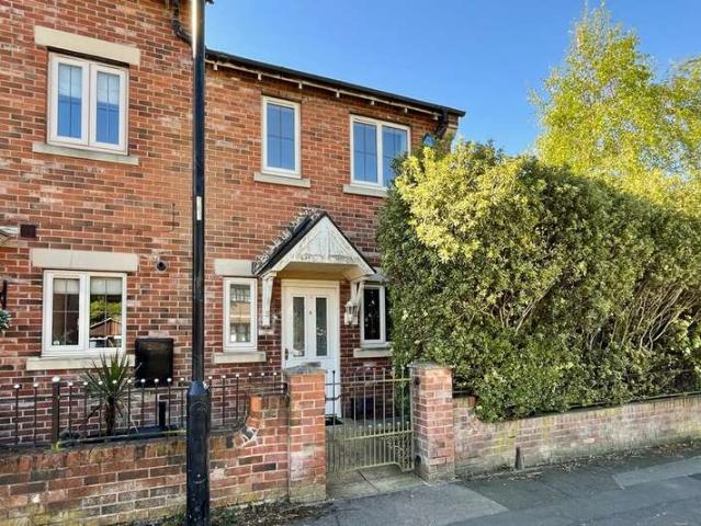 2 Bedroom End Of Terrace House