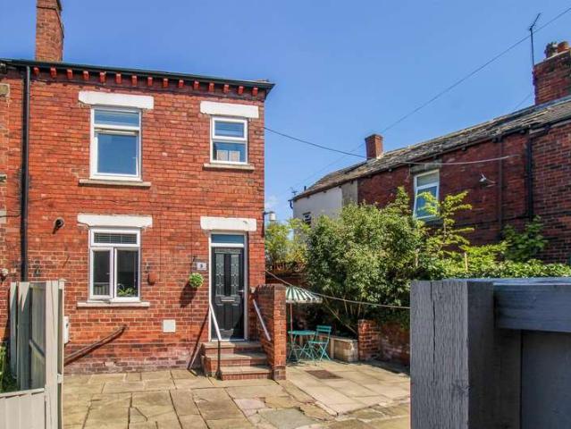 2 Bedroom End Of Terrace House
