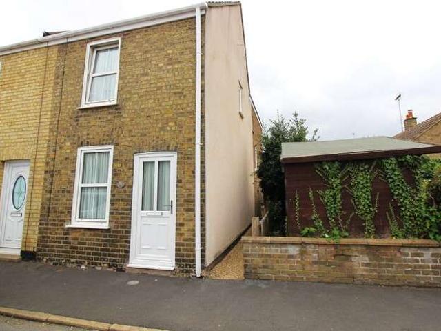 2 Bedroom End Of Terrace House