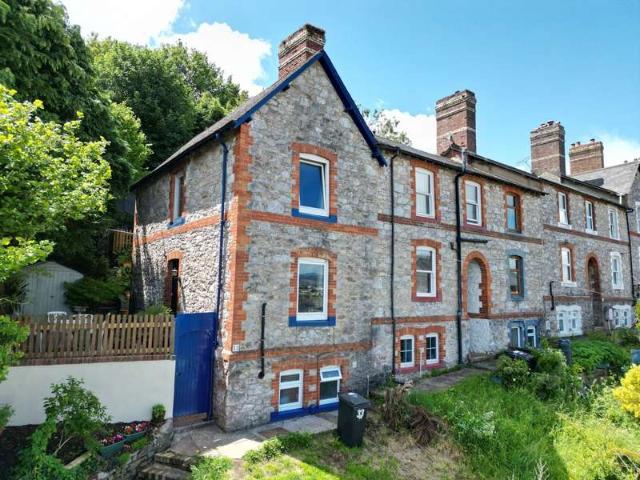 2 Bedroom End Of Terrace House