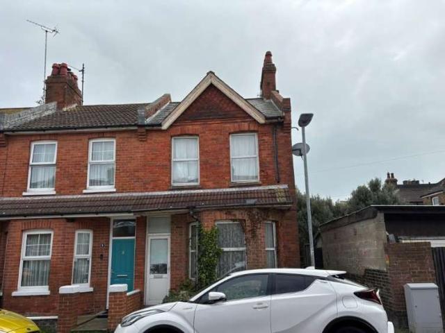 2 Bedroom End Of Terrace House