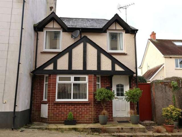 2 Bedroom End Of Terrace House