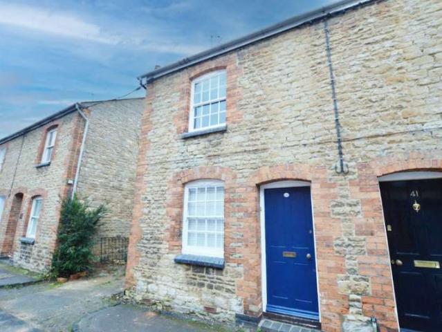 2 Bedroom End Of Terrace House