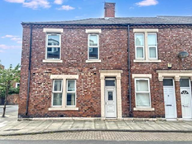 2 Bedroom End Of Terrace House