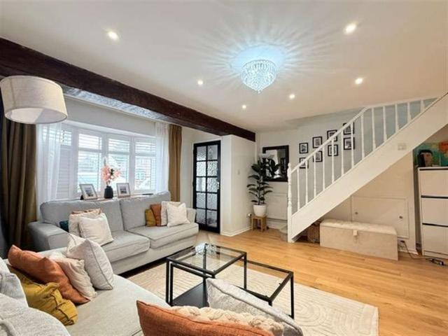 2 Bedroom End Of Terrace House