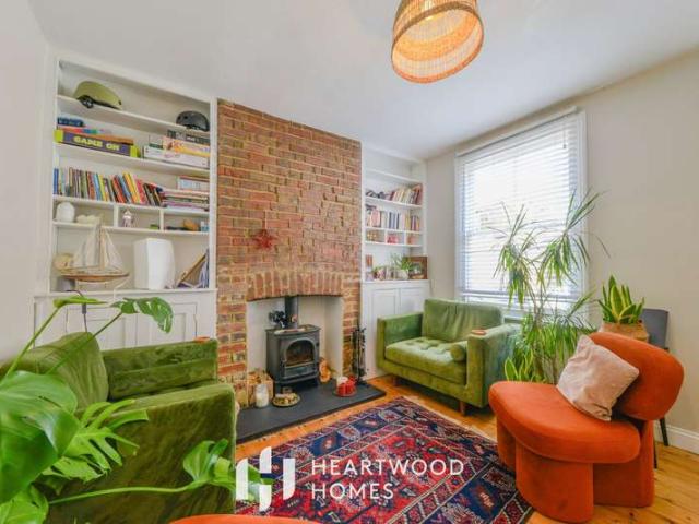 2 Bedroom End Of Terrace House