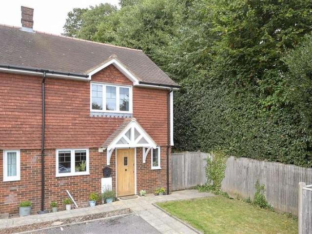 2 Bedroom End Of Terrace House