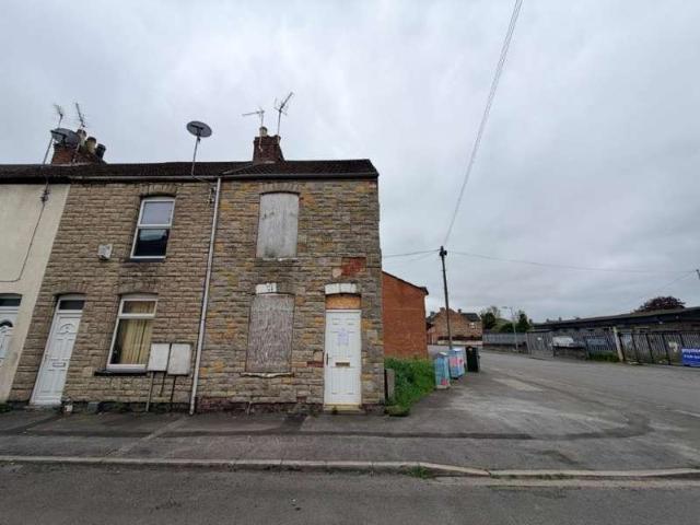 2 Bedroom End Of Terrace House