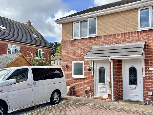 2 Bedroom End Of Terrace House