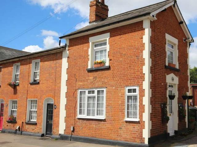 2 Bedroom End Of Terrace House