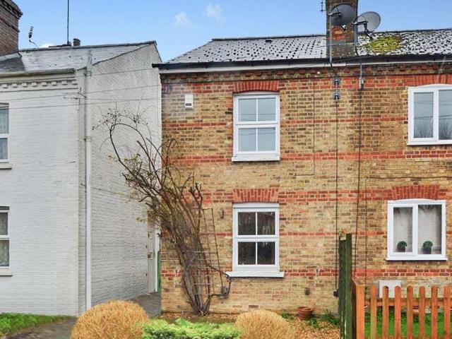 2 Bedroom End Of Terrace House