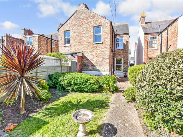 2 Bedroom End Of Terrace House