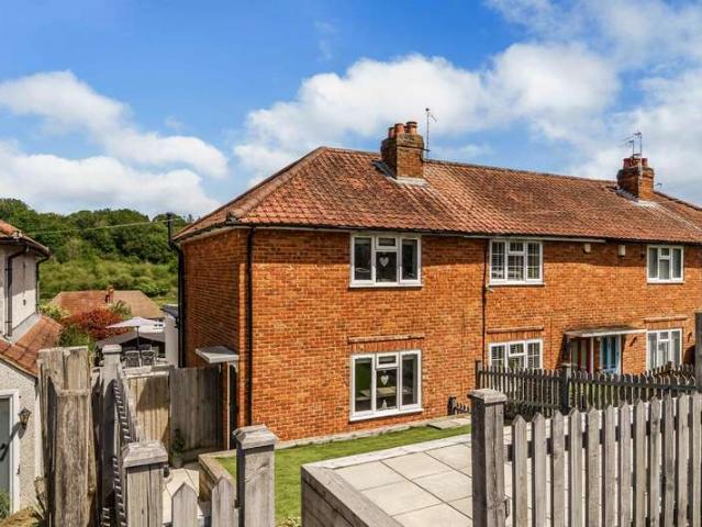 2 Bedroom End Of Terrace House