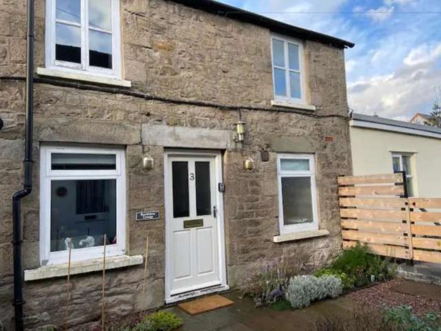 2 Bedroom End Of Terrace House
