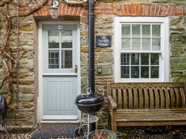 2 Bedroom End Of Terrace House