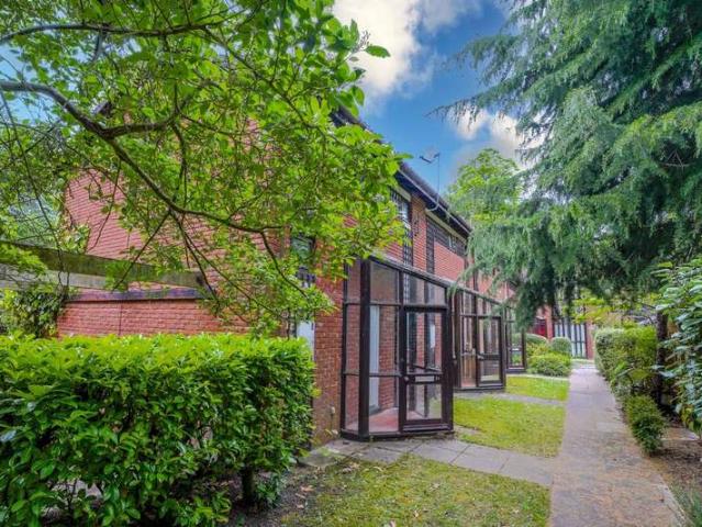 2 Bedroom End Of Terrace House