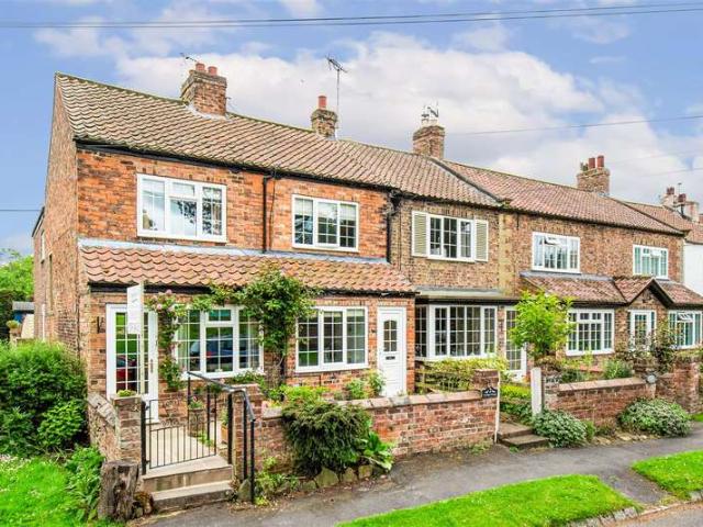 2 Bedroom End Of Terrace House
