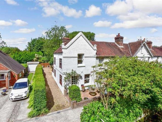 2 Bedroom End Of Terrace House
