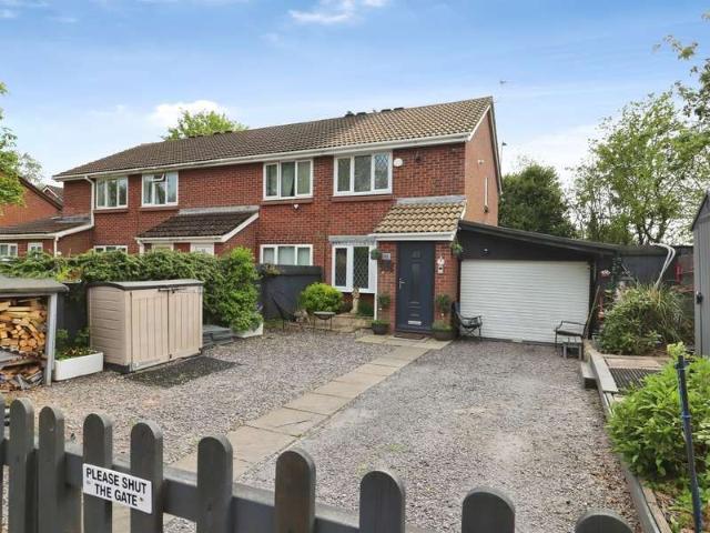 2 Bedroom End Of Terrace House