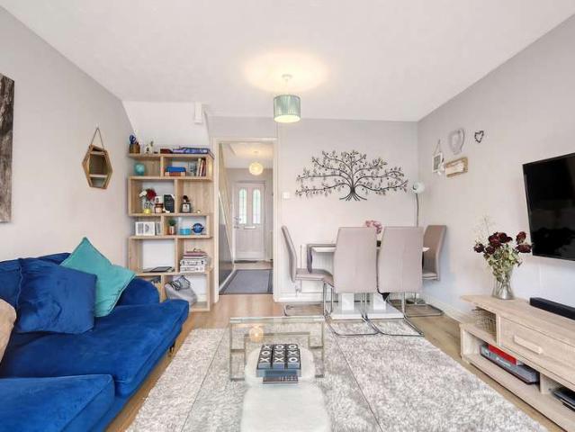 2 Bedroom End Of Terrace House