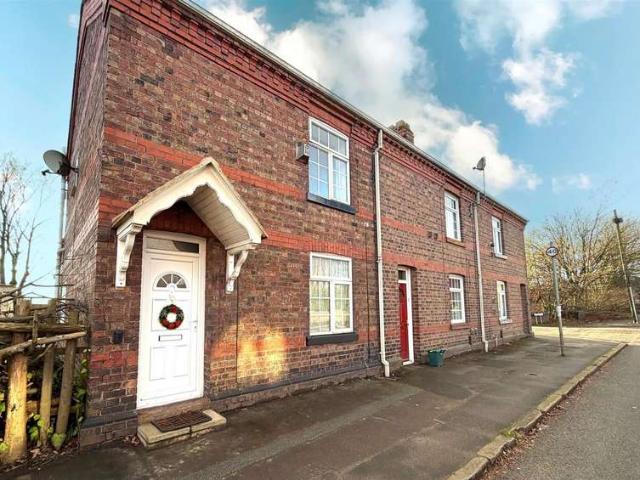 2 Bedroom End Of Terrace House