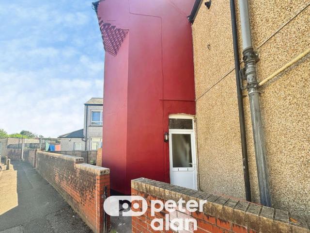 2 Bedroom End Of Terrace House