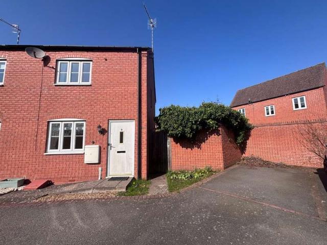 2 Bedroom End Of Terrace House