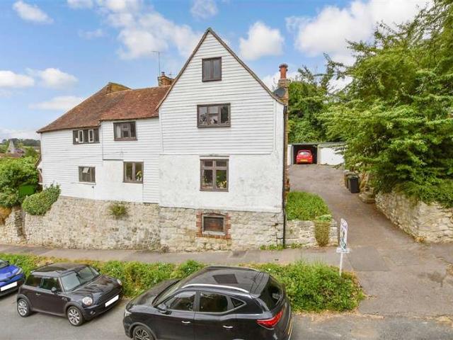 2 Bedroom End Of Terrace House