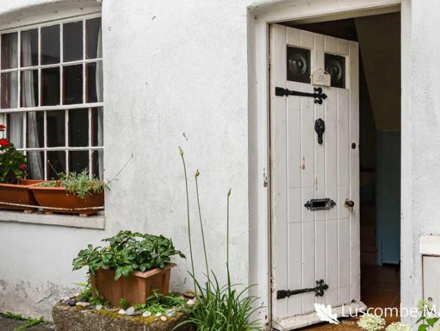 2 Bedroom End Of Terrace House