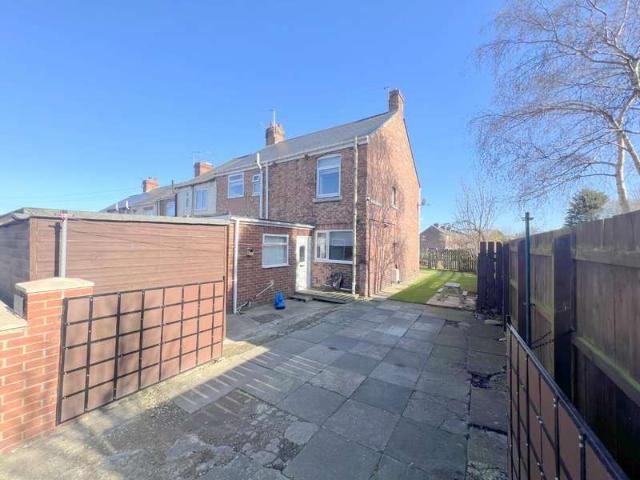 2 Bedroom End Of Terrace House