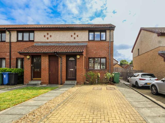 2 Bedroom End Of Terrace House
