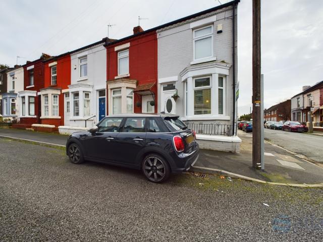 2 bedroom end of terrace house