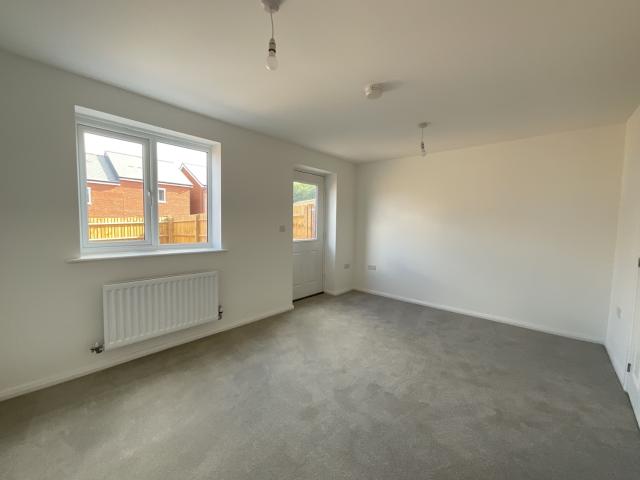 2 bedroom End of Terrace House