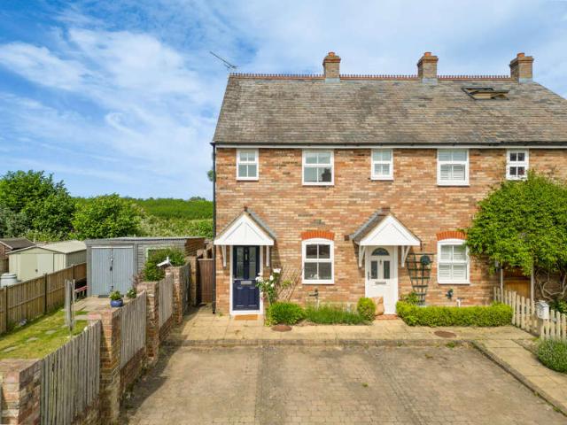 2 Bedroom End Of Terrace House