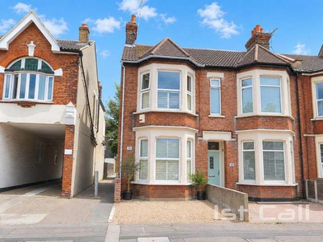 2 Bedroom End Of Terrace House