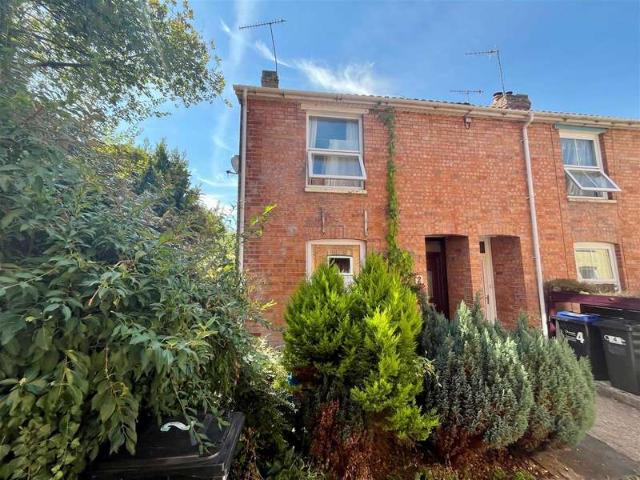2 Bedroom End Of Terrace House