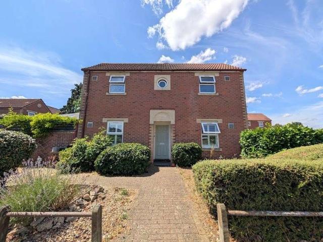 2 Bedroom End Of Terrace House