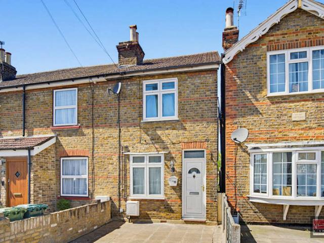 2 Bedroom End Of Terrace House