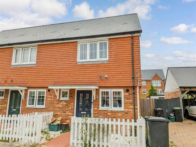 2 Bedroom End Of Terrace House