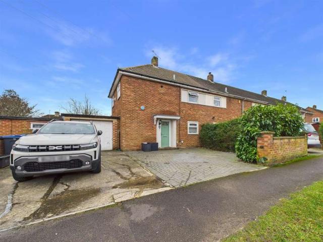 2 Bedroom End Of Terrace House