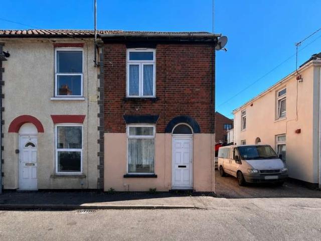 2 Bedroom End Of Terrace House