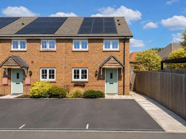 2 Bedroom End Of Terrace House