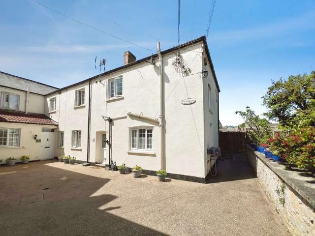 2 Bedroom End Of Terrace House