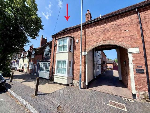 2 Bedroom End Of Terrace House