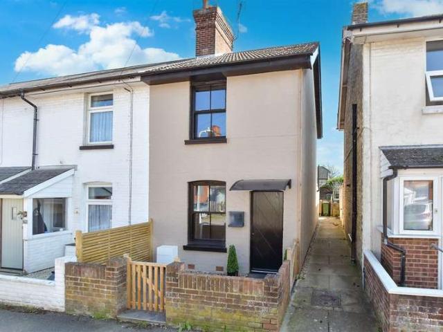 2 Bedroom End Of Terrace House