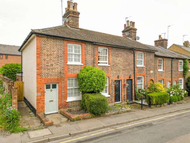 2 Bedroom End Of Terrace House