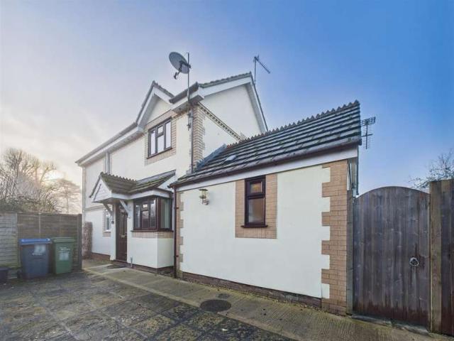 2 Bedroom End Of Terrace House