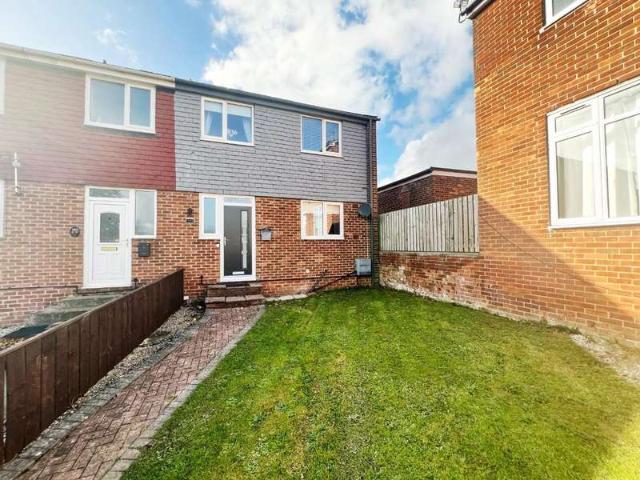 2 Bedroom End Of Terrace House