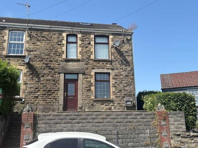 2 Bedroom End Of Terrace House