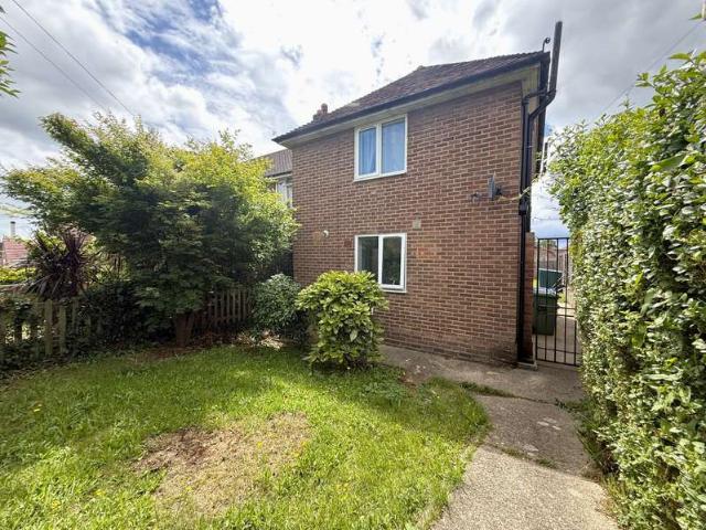 2 Bedroom End Of Terrace House